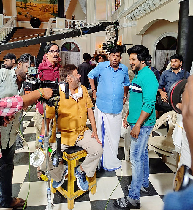 Manobala Passed Away: Tamil Actor And Director Manobala Rare Photos - Sakshi